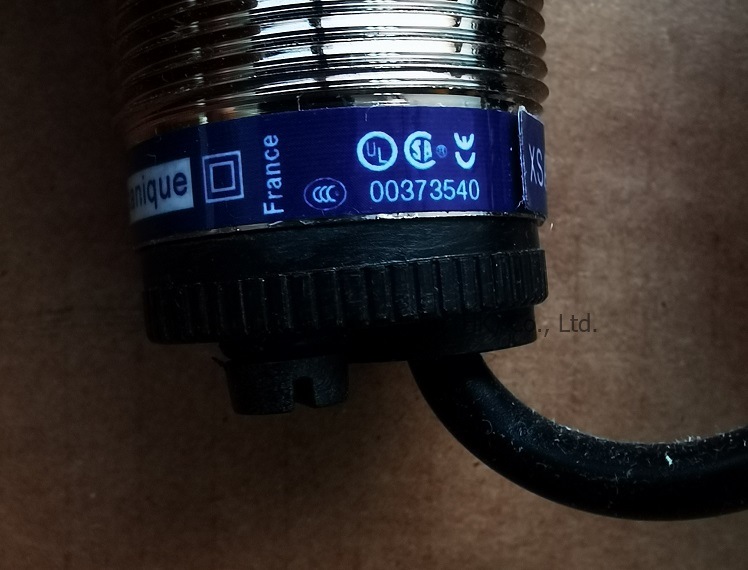 Schneider/Telemecanique/Inductive/Proximity Sensors Xsav11373 with 2m Cable